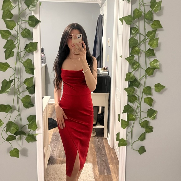 Windsor | Dresses | Windsor Red Silk Dress | Poshmark